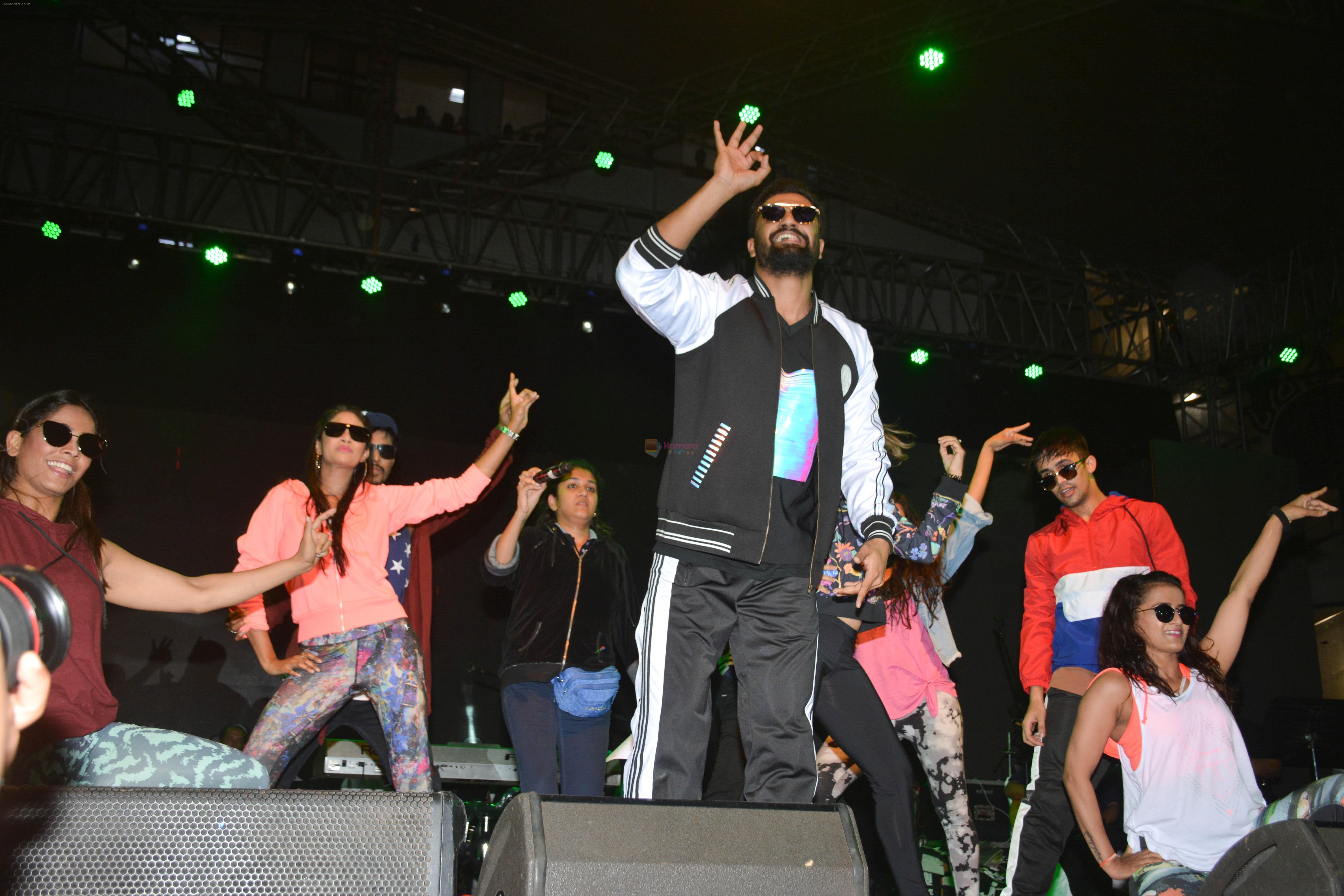 Vicky Kaushal at Manmarziyaan Music Concert in NM College In Juhu on 19th Aug 2018 / Vicky ...